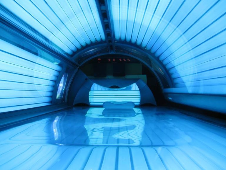 LA Tan Prices – Your Guide to Affordable Relaxation (2024) - Salon ...